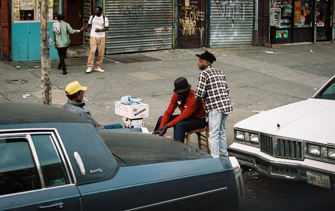 Throwback 90s: New York City Street Photography